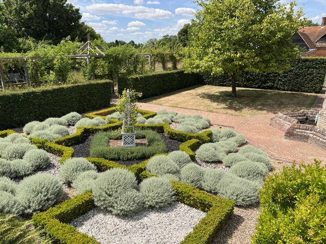 Knot garden and arbour – The Friends of Cressing Temple